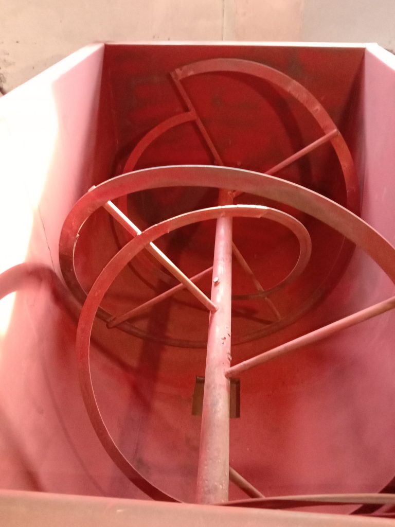 Ribbon Mixer 1000 KGS - Bloom Engineering Powder Mixer in Khi